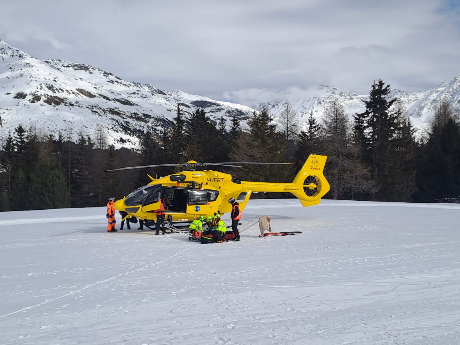 Gerola, scialpinista ferito a 2045 metri: interviene l'elicottero ...